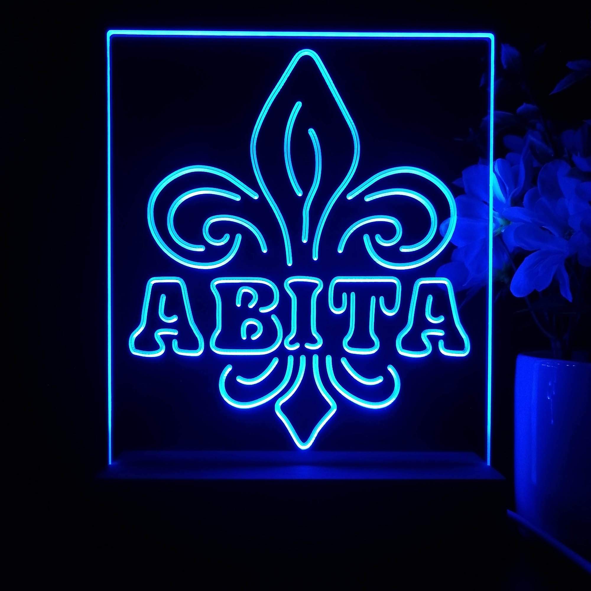 Abita Spade LED Desk Light | FanSignsTime