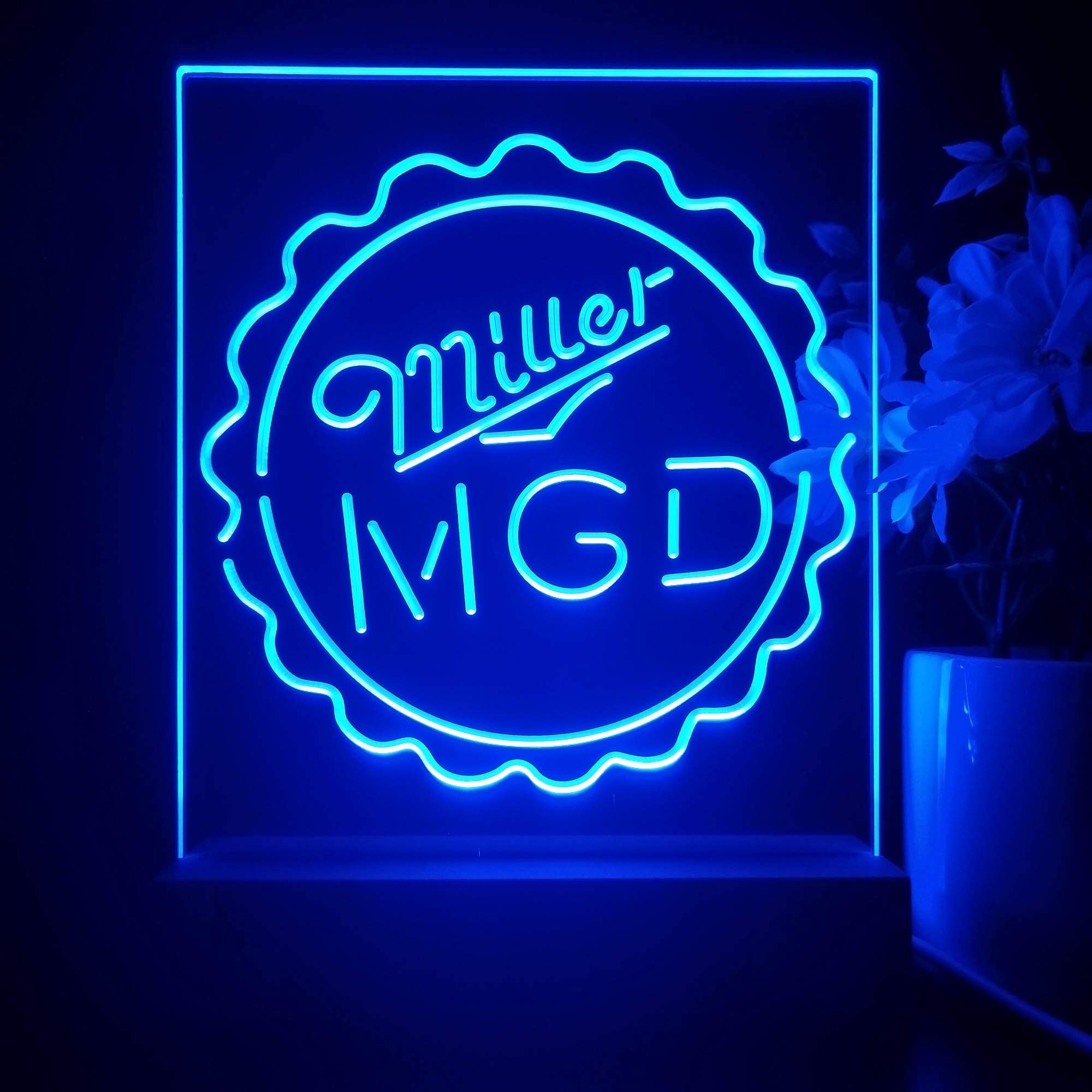 Miller MGD Bottlecap LED Desk Light | FanSignsTime